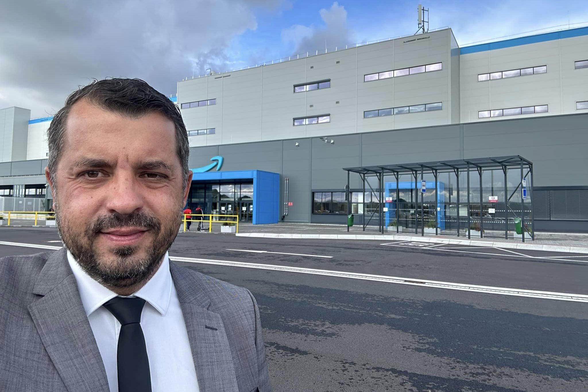 Radního Záchu (ODS) zřejmě během pondělní razie zadržela zásahovka, jde ...